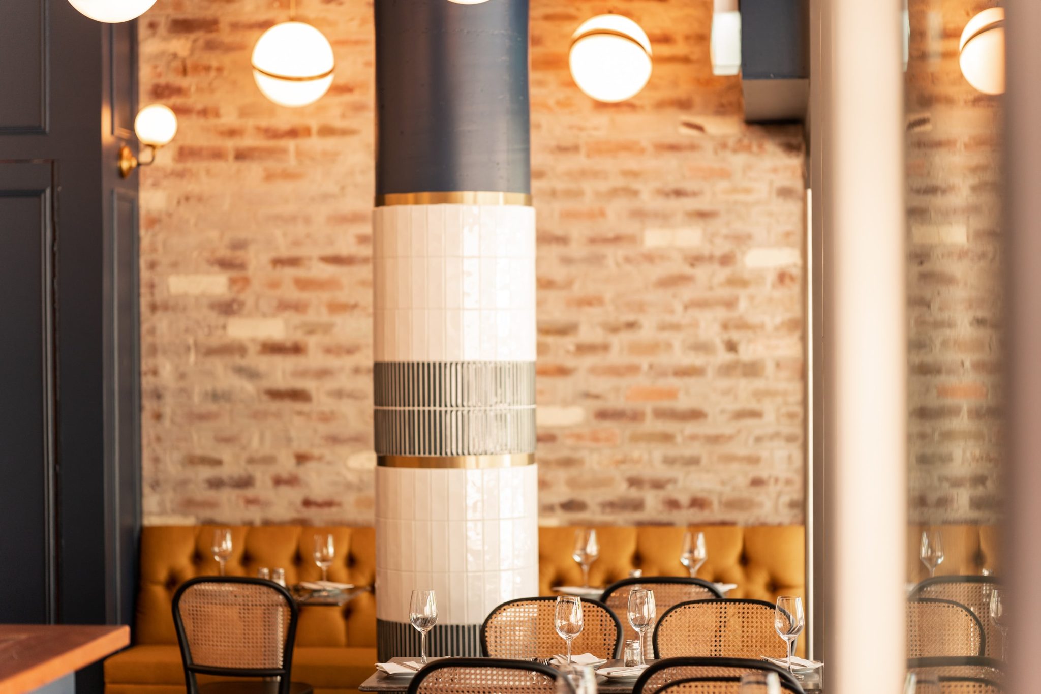 New French Restaurant Smoque Is Earning Outstanding Reviews in ...